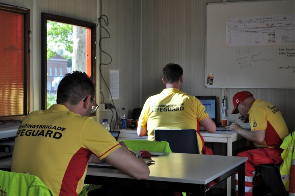 De Reddingsklos steekt de handen uit de mouwen tijdens NLdoet: doe jij ook mee? - Ditishelmond.nl