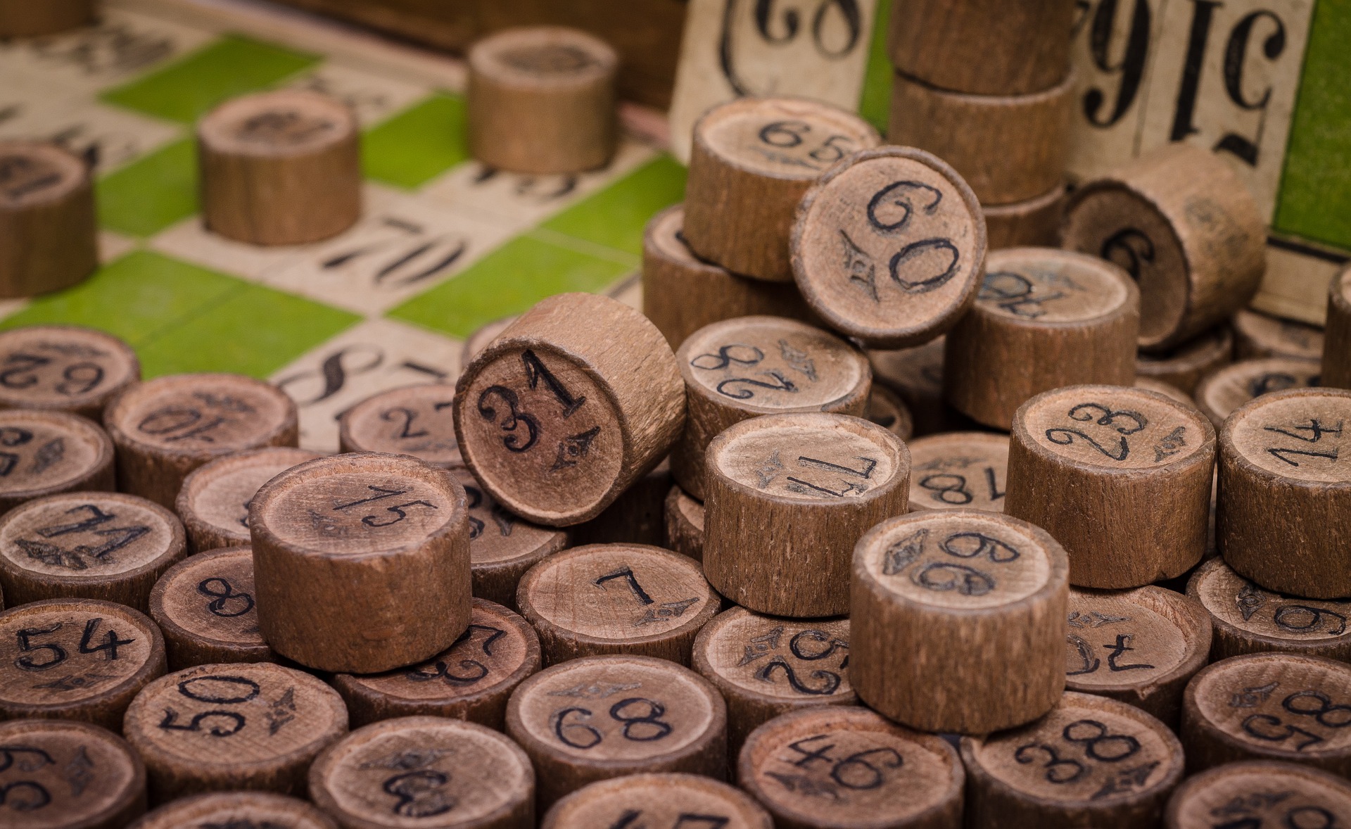Tante Toos en de Geschiedenis van de Bingo - Ditishelmond.nl