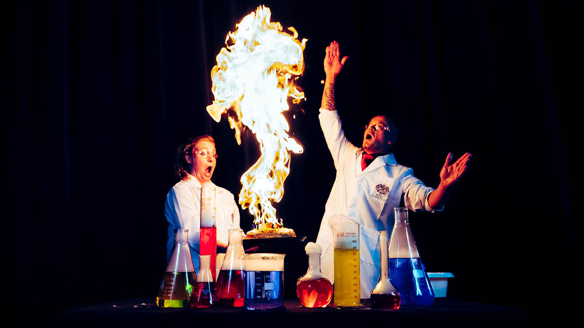 Het Grote Mad Science Theaterfeest (5+) - Mad Science - Ditishelmond.nl