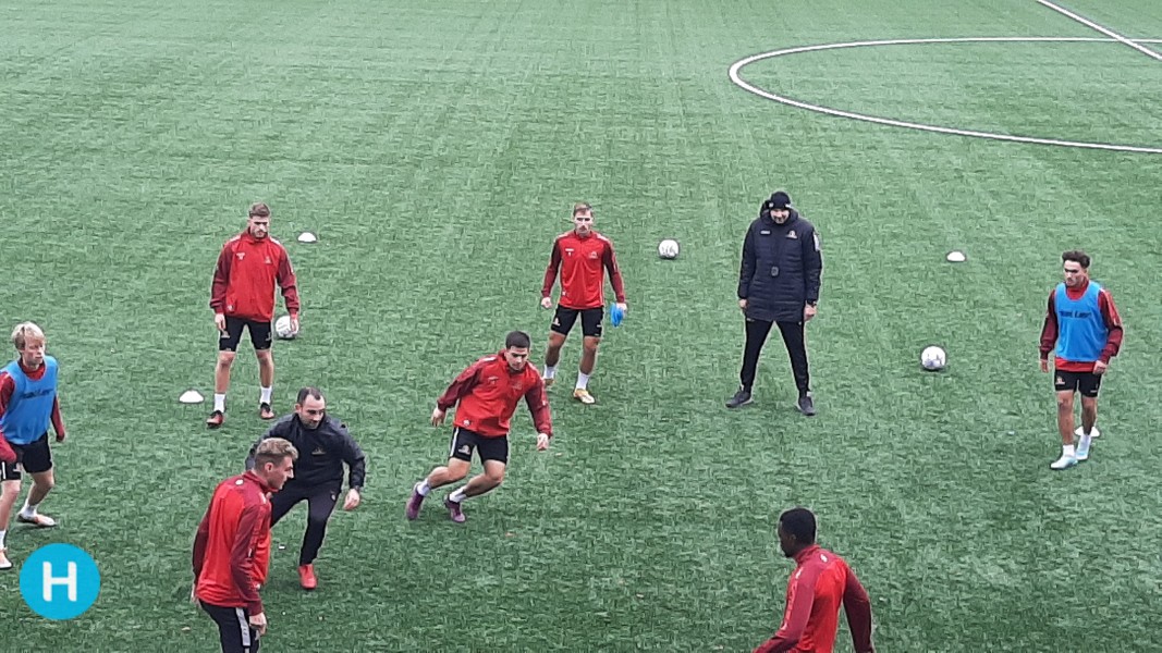 Korte voorbereiding Bob Peeters bij Helmond Sport - Ditishelmond.nl