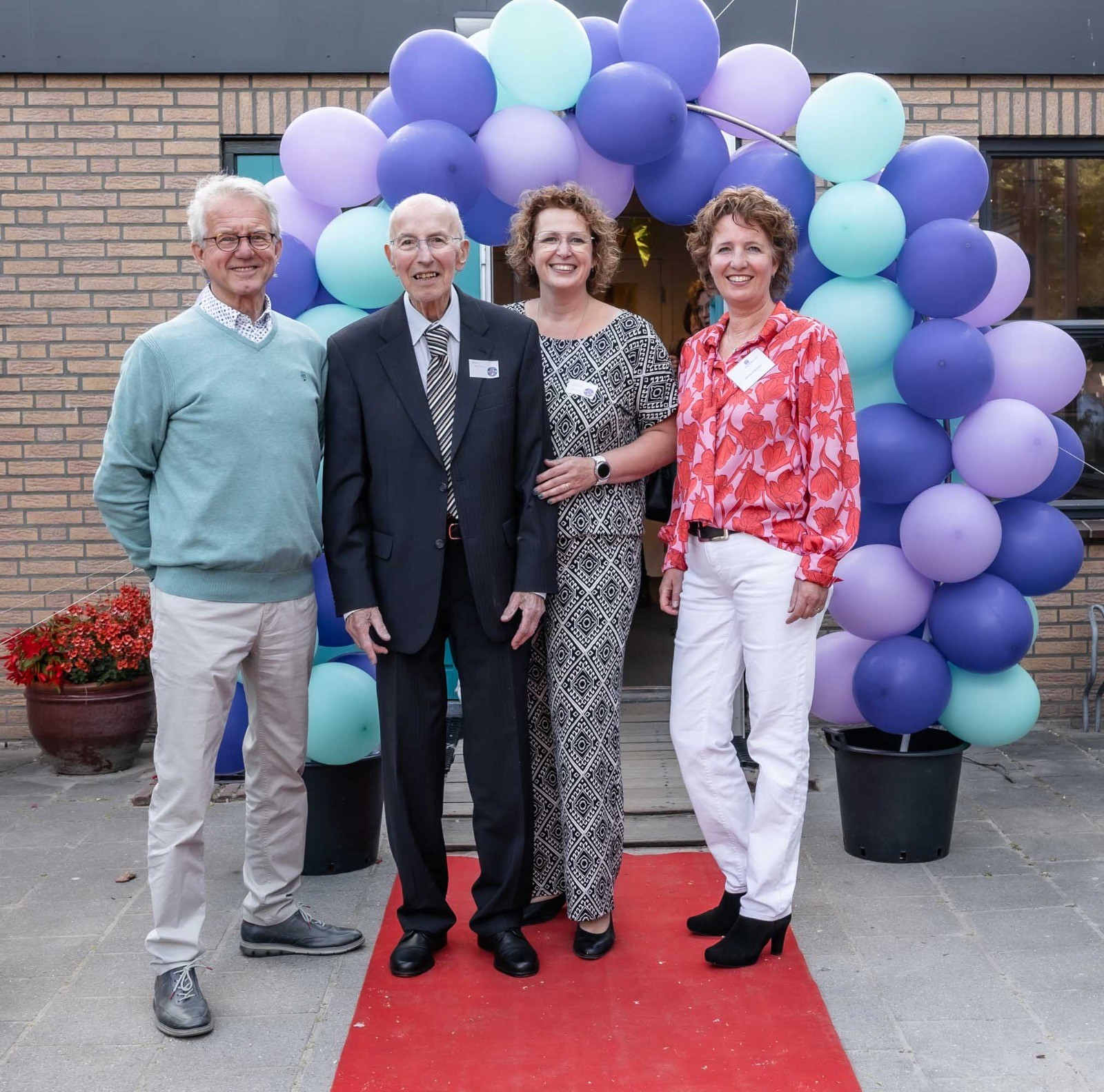 Goede Herder reünie met álle directeuren - Ditishelmond.nl