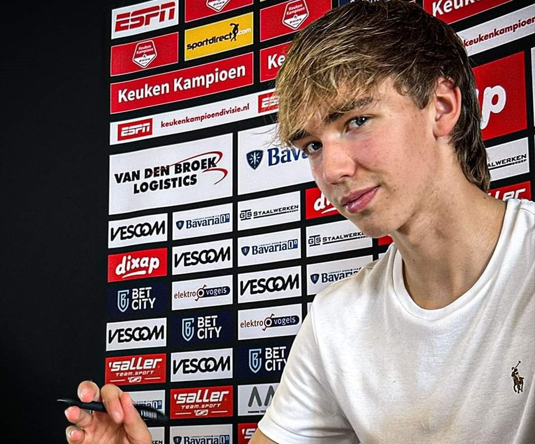 Helgi Fródi Ingason tekent voor vier jaar bij Helmond Sport - Ditishelmond.nl